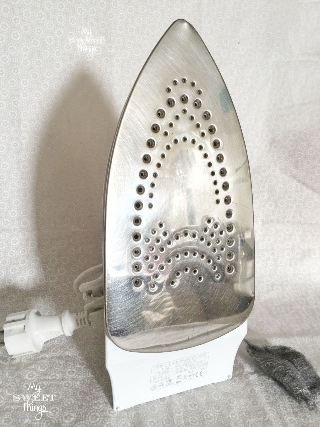 How to Clean an Iron Easily the Easy Way • My Sweet Things